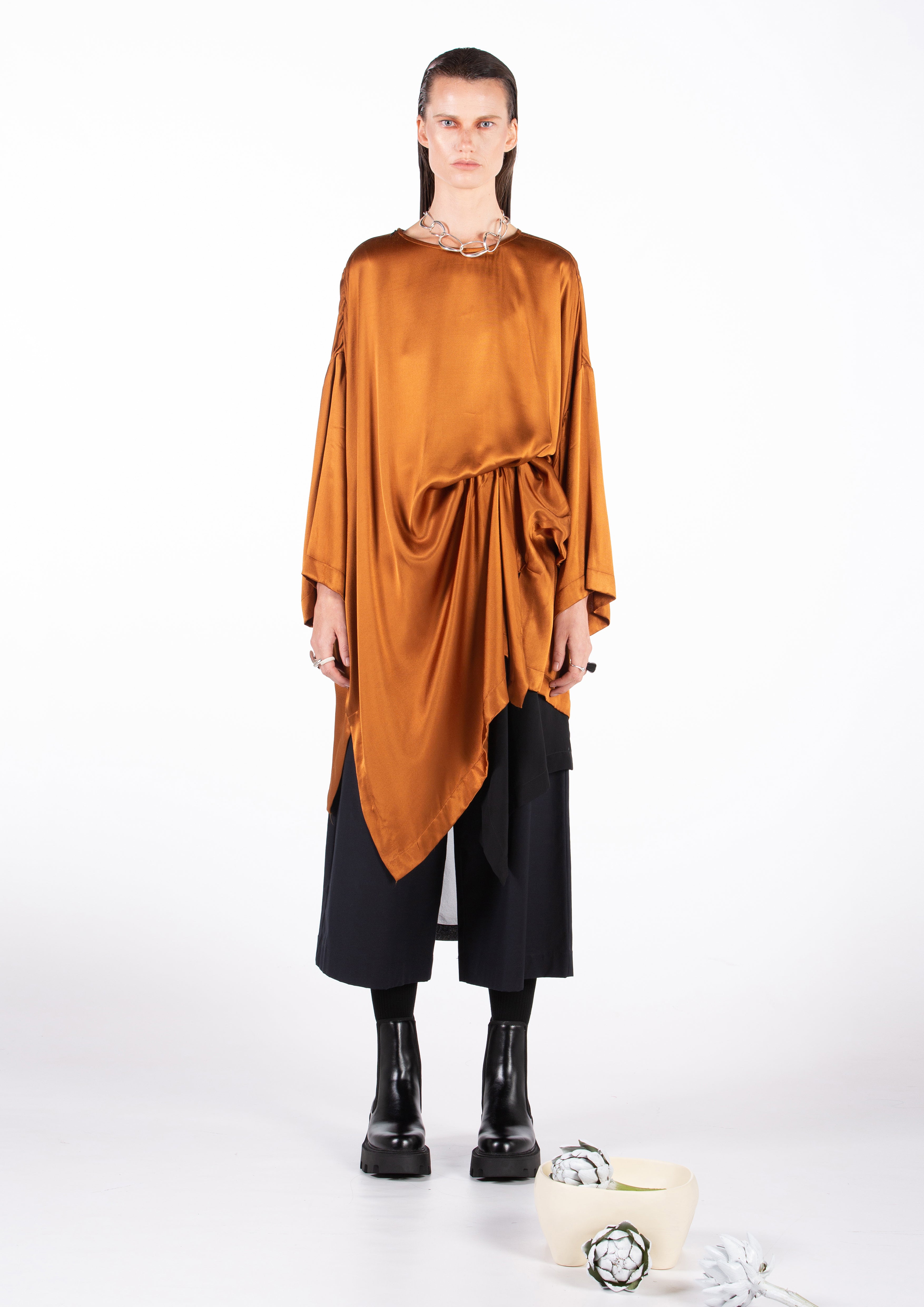 092.074COG - UNEVEN SPLIT HEM TOP – Matleefashion